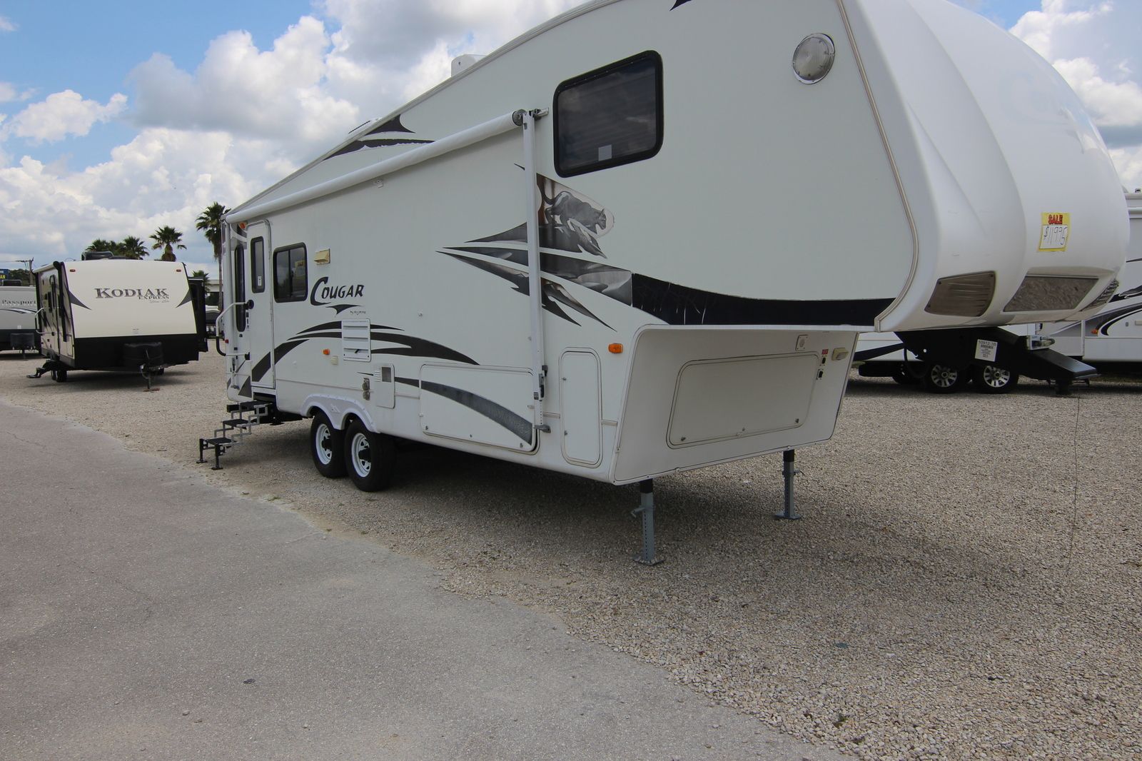 2008 Keystone Cougar 29RLS 10912-3B