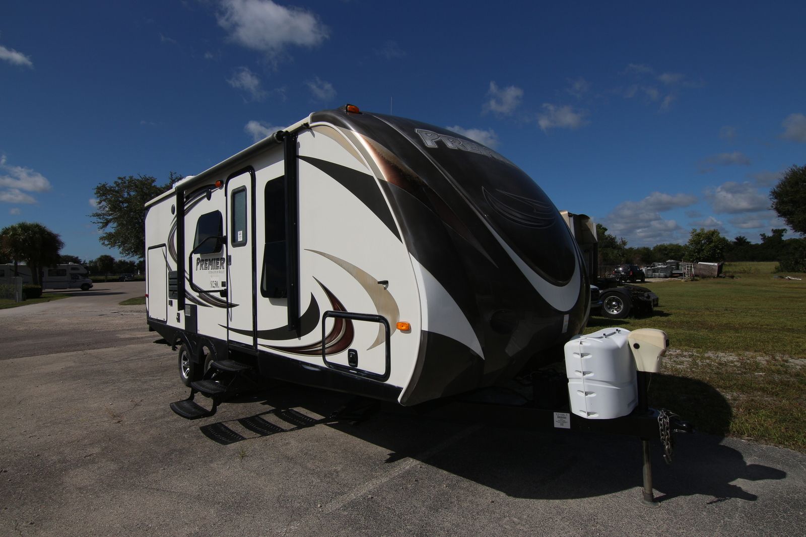 2014 Keystone Bullet Premier 22RB 12198-1