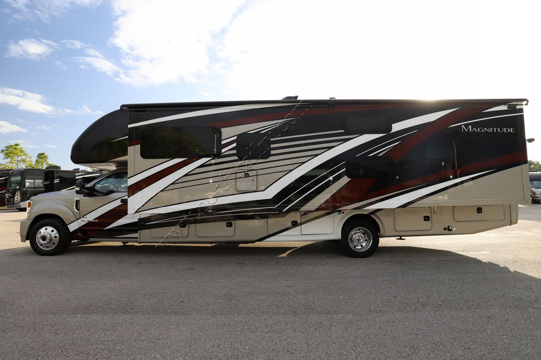 2022 Thor Magnitude RS36 14585