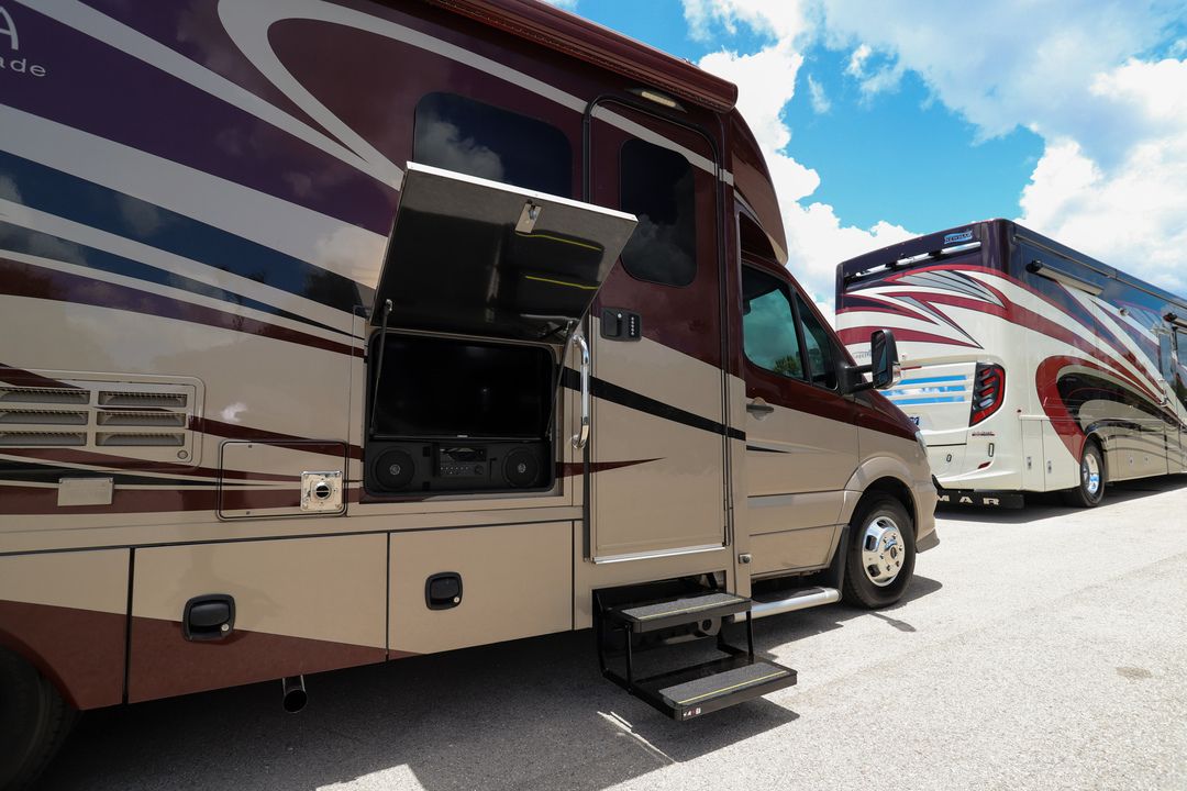 New and Used RVs for Sale in Fort Myers, FL | North Trail RV Center