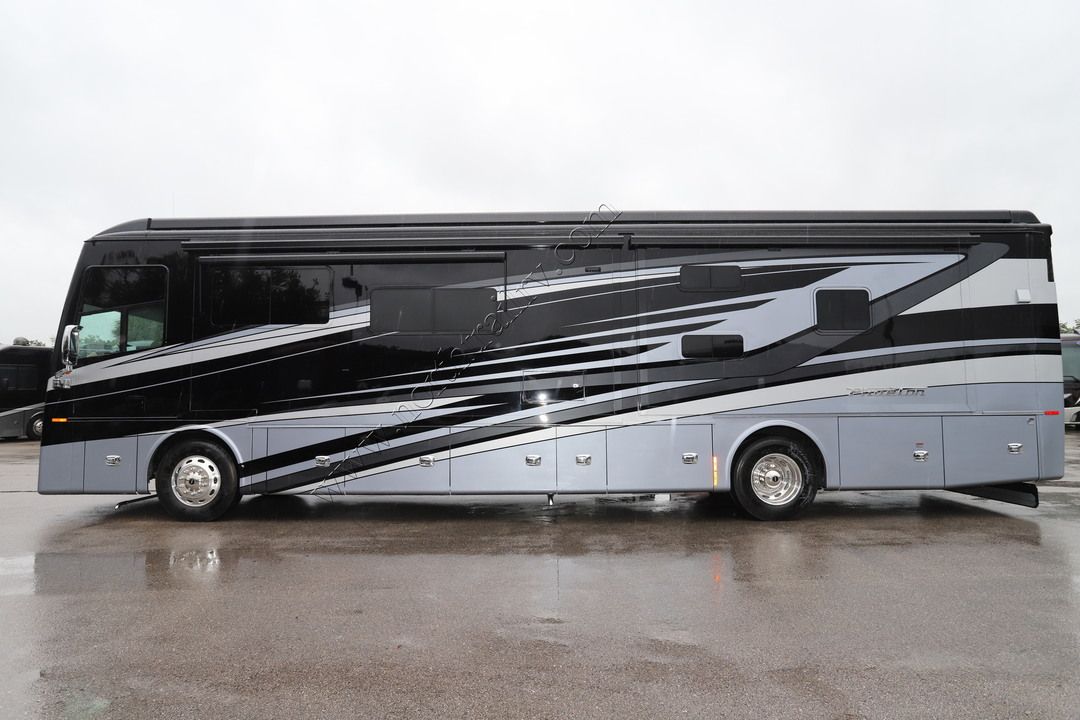2022 Tiffin Motor Homes Phaeton 40QKH 14827