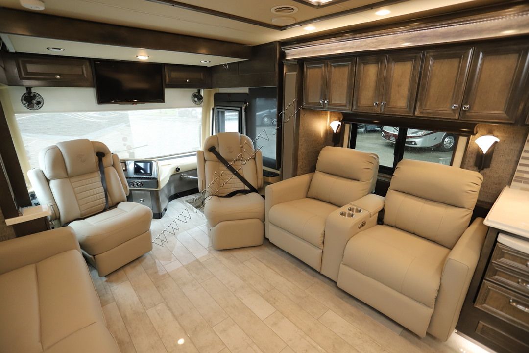 2022 Tiffin Motor Homes Phaeton 40QKH 14827