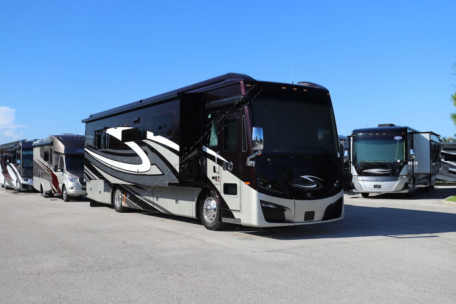 Tiffin Motorhomes For Sale | North Trail RV Center