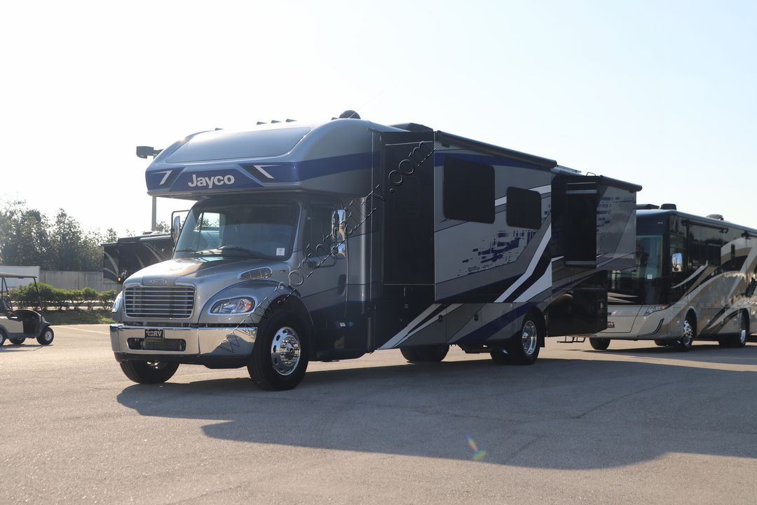 2023 Jayco Seneca 37L 15188