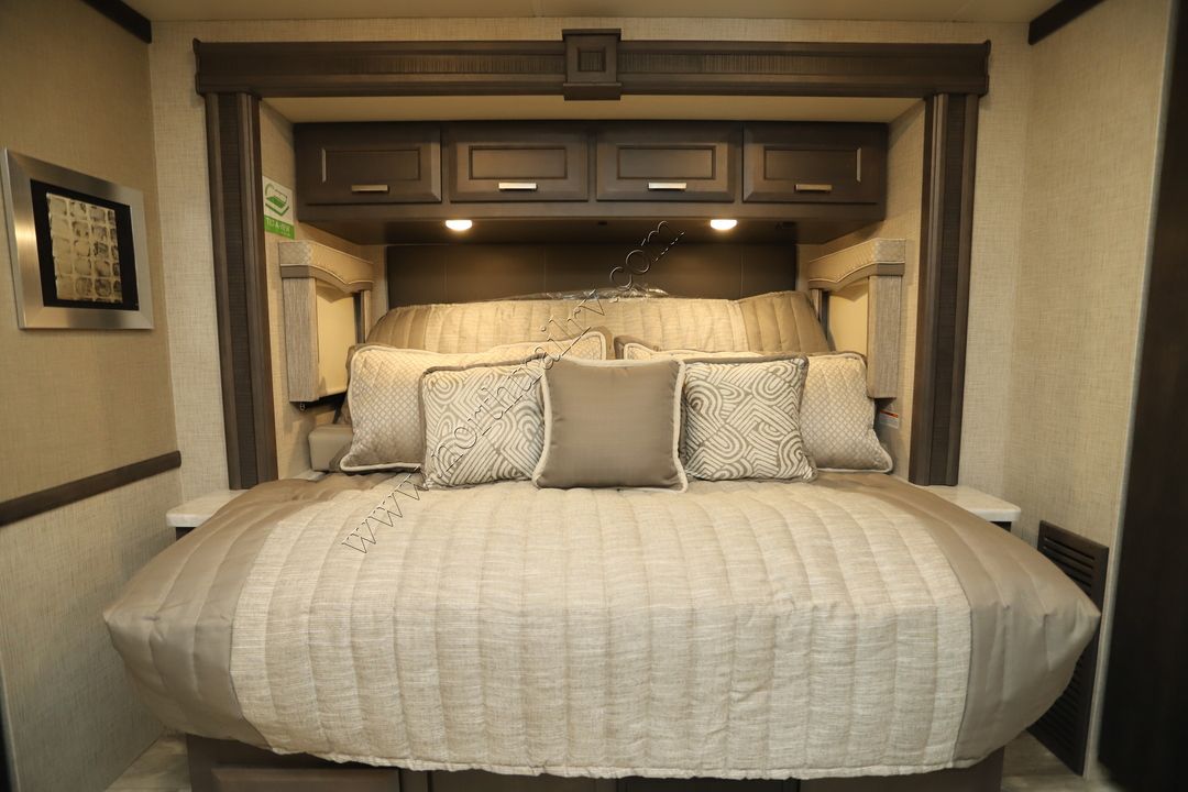 2023 Thor Challenger 37FH 15306