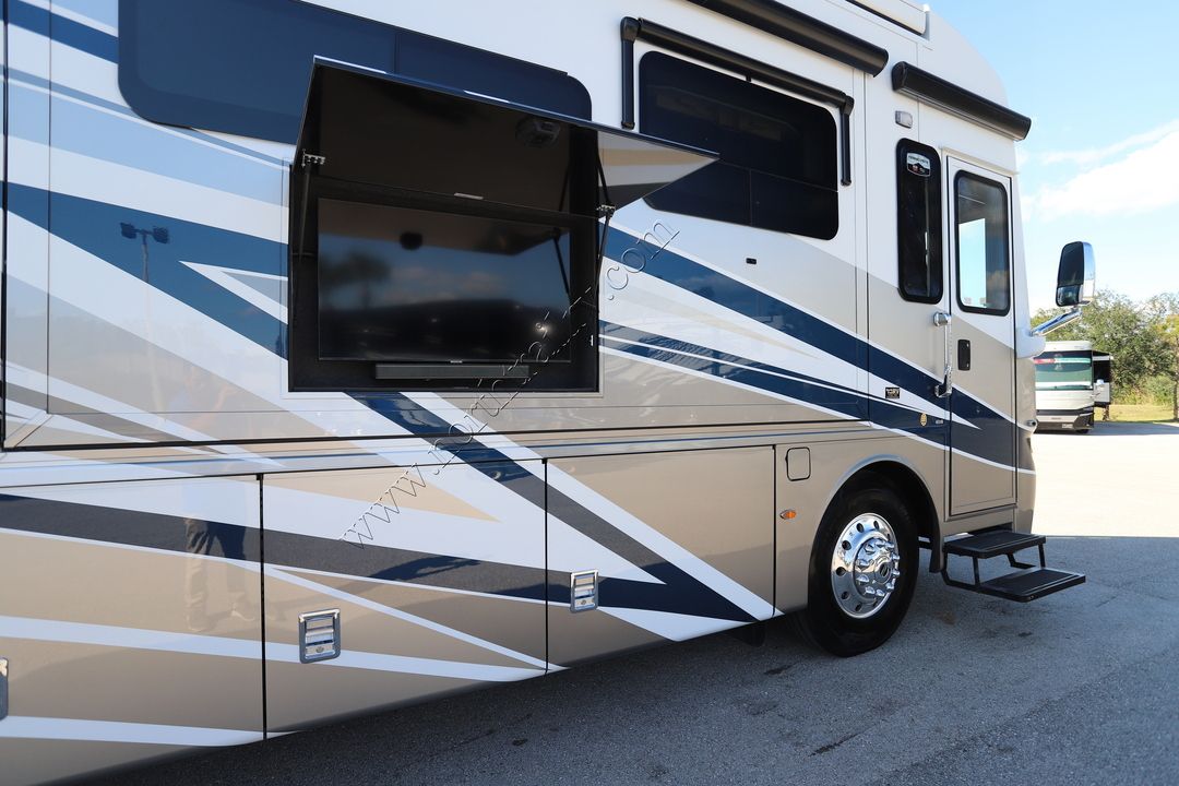 2023 Newmar Ventana 4310 15025