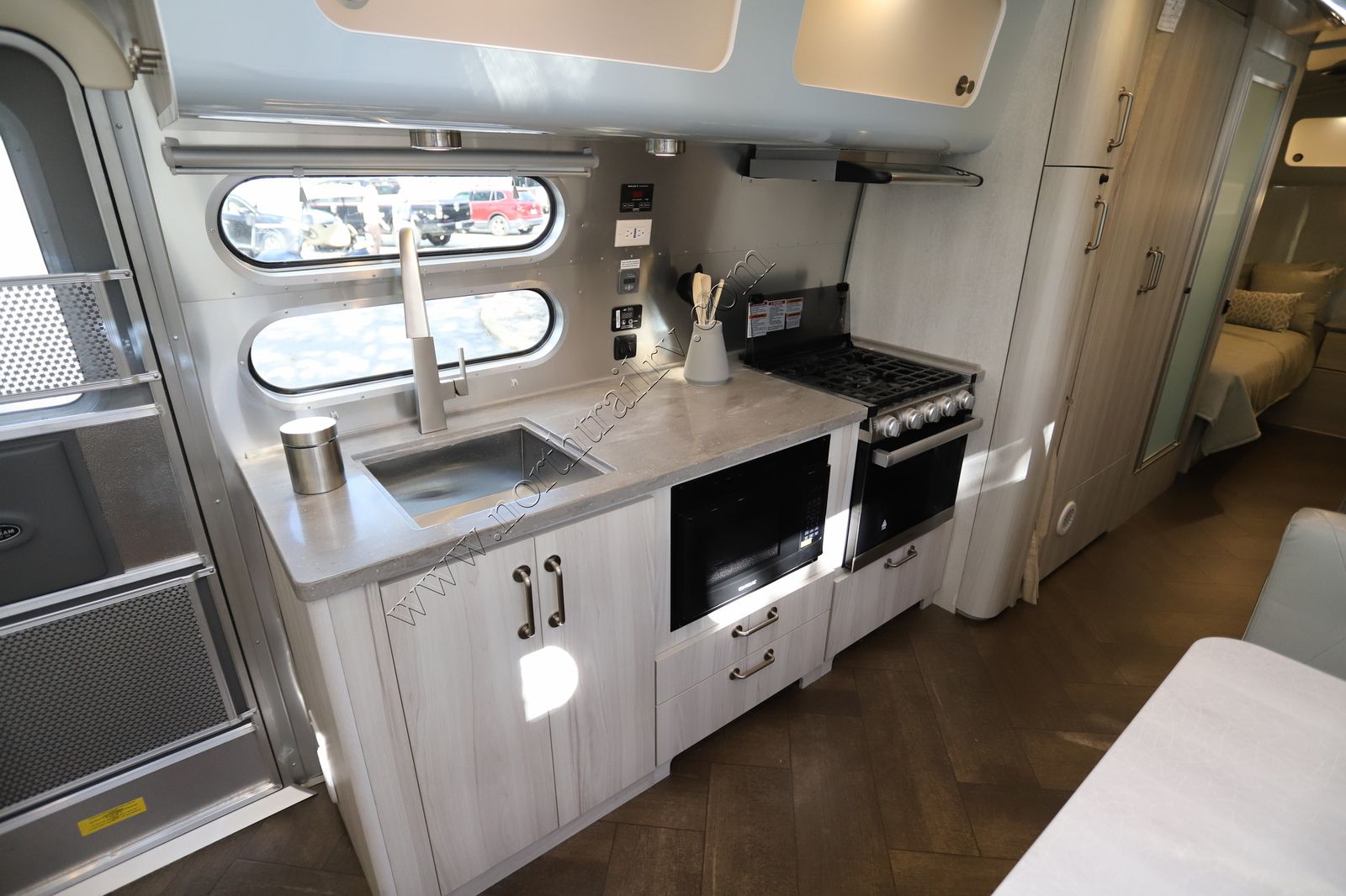 2023 Airstream International 30RB Travel Trailer New for Sale Fort ...