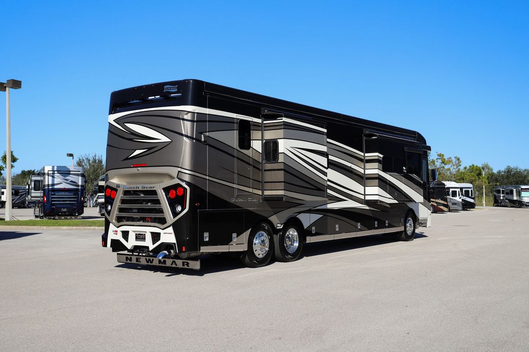2023 Newmar Dutch Star 4310 14985
