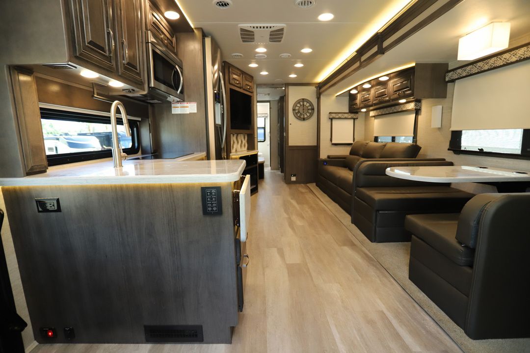2022 Jayco Seneca 37K 18991-1