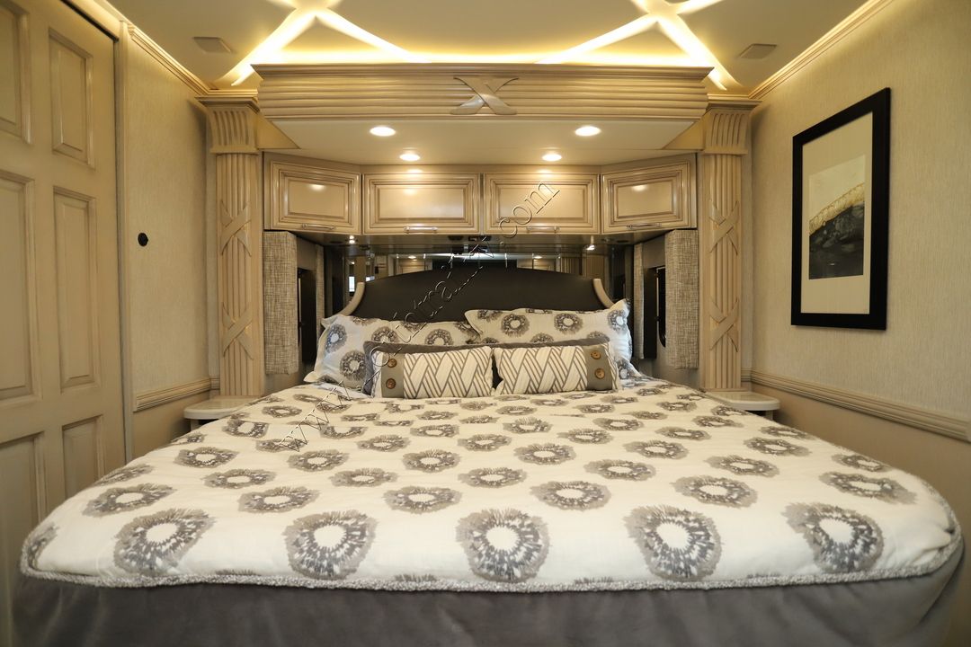 2022 Newmar Mountain Aire 4535 14343-1