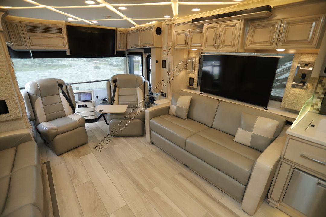 2022 Newmar Mountain Aire 4535 14343-1