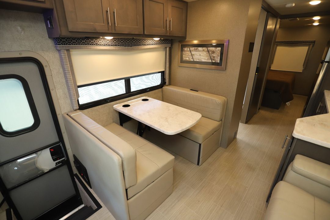 2022 Thor Magnitude 34SV 14017-1