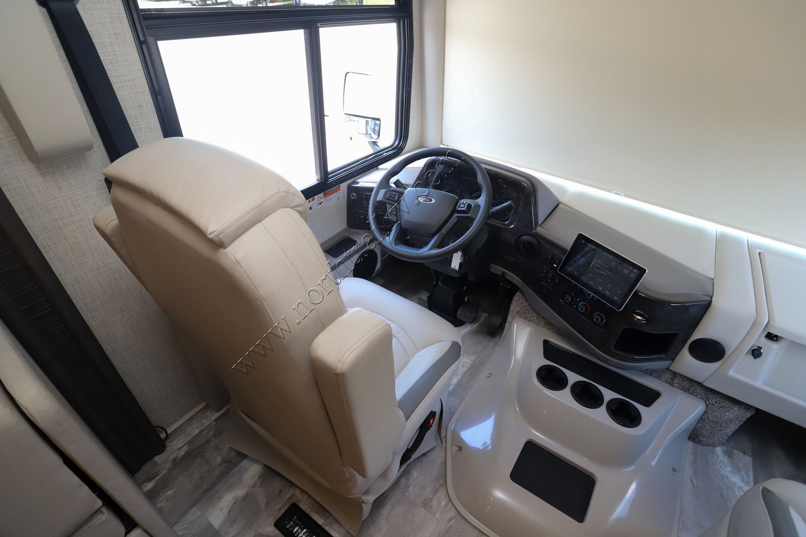 Thor Motor Coaches For Sale | North Trail RV Center
