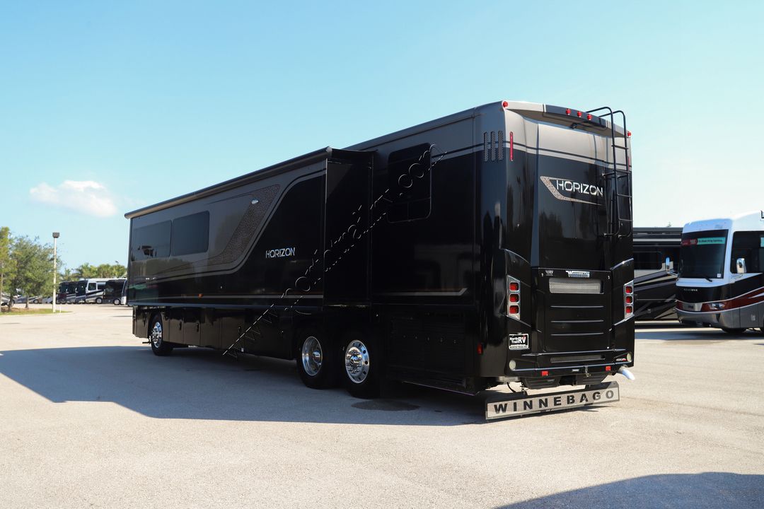 2020 Winnebago Horizon 42Q 19009