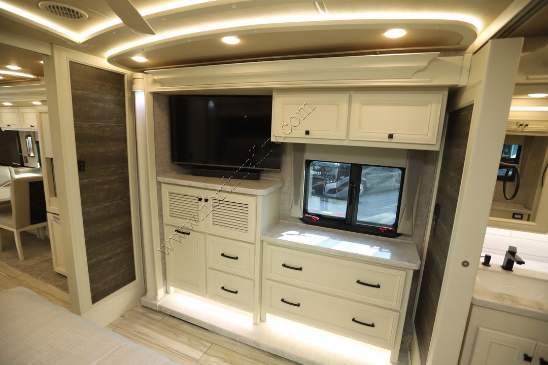 Tiffin Motorhomes For Sale | North Trail RV Center