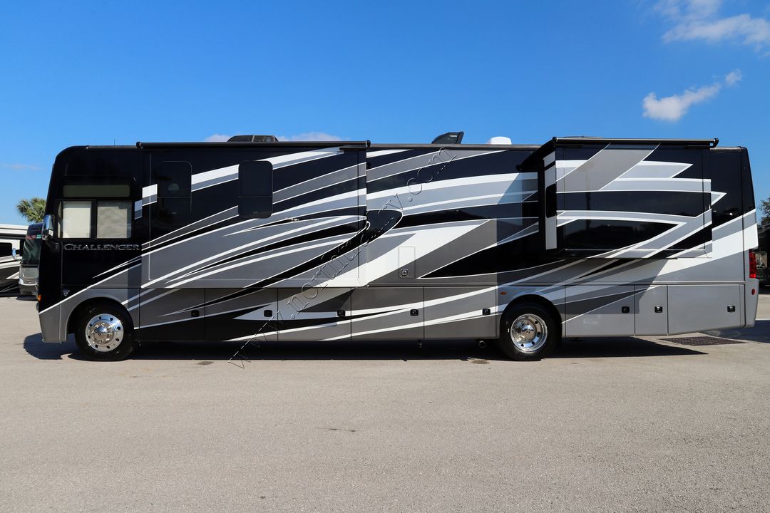 2023 Thor Challenger 37DS 15432