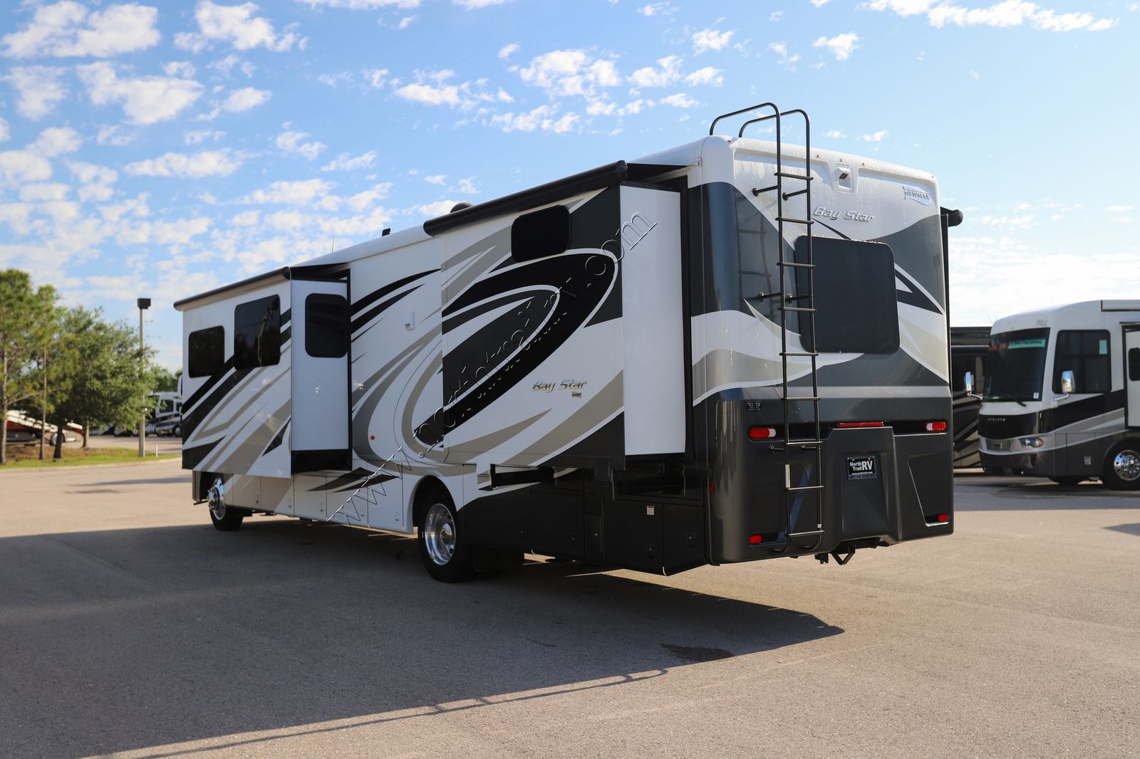 New and Used RVs for Sale in Fort Myers, FL | North Trail RV Center