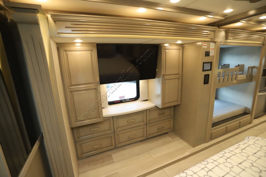 2023 Newmar London Aire 4535 15530