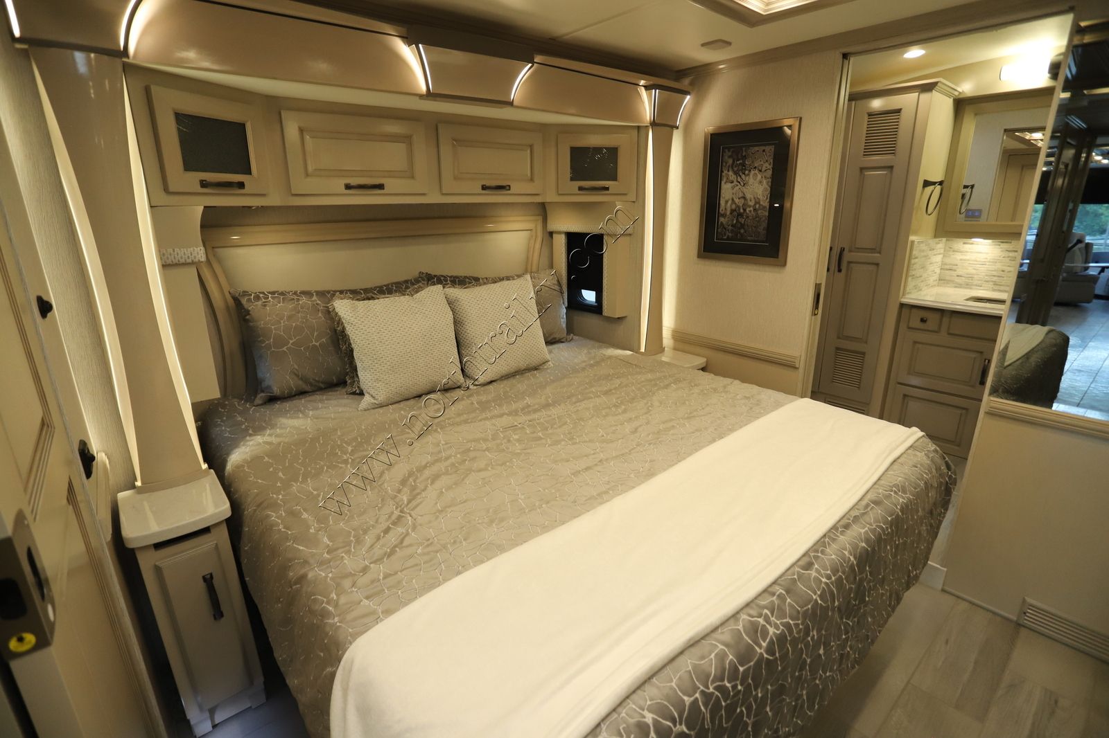 Newmar Motorhomes For Sale | North Trail RV Center