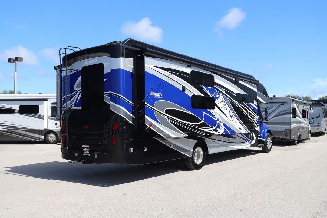 2024 Jayco Seneca Prestige 37L 15533