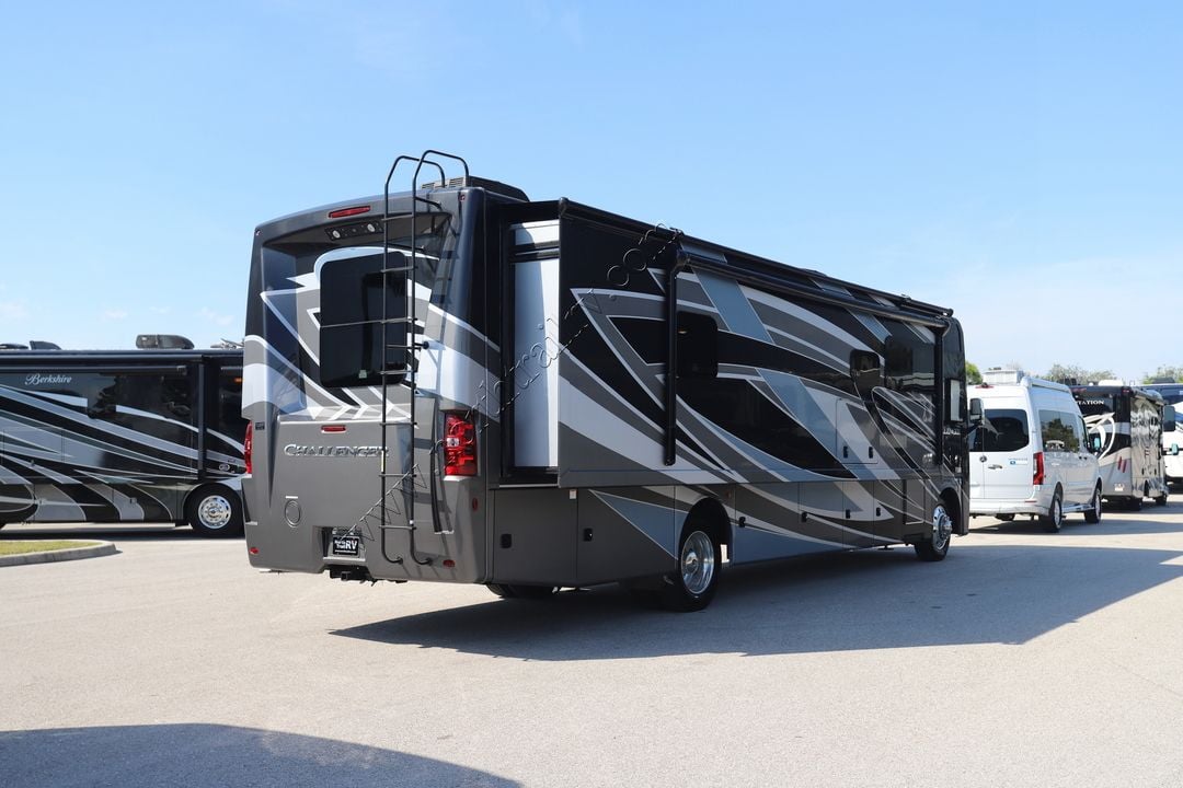 2023 Thor Challenger 35MQ 15431