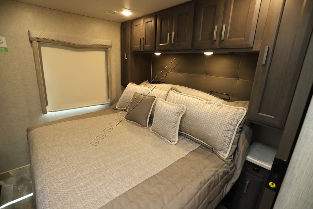 2023 Thor Challenger 35MQ 15431