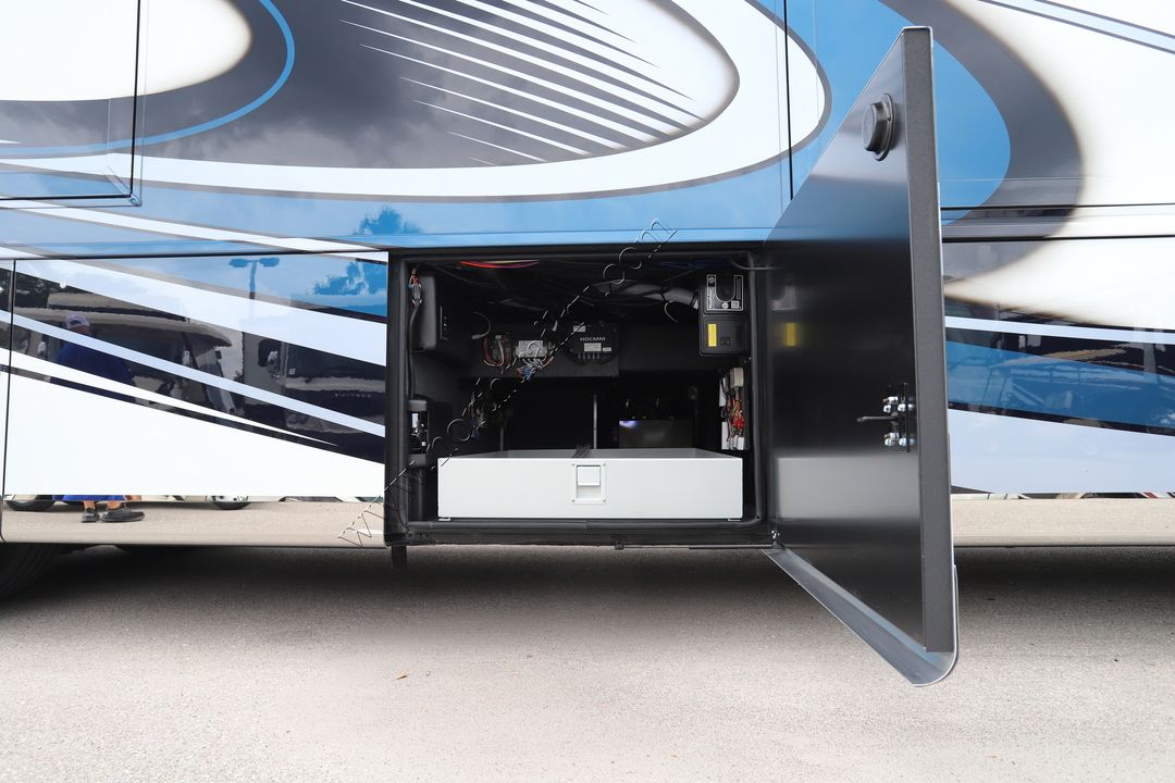 2023 Newmar Essex 4569 15388