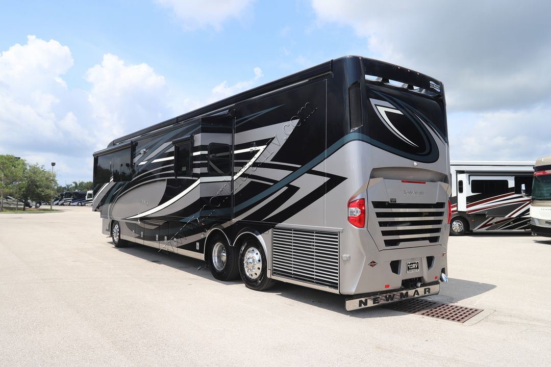 2023 Newmar London Aire 4551 15587