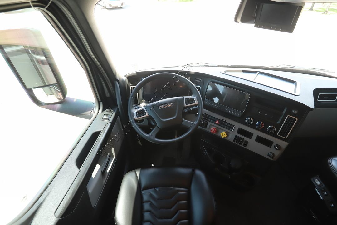 2024 Renegade Rv Explorer 40ERB 15498