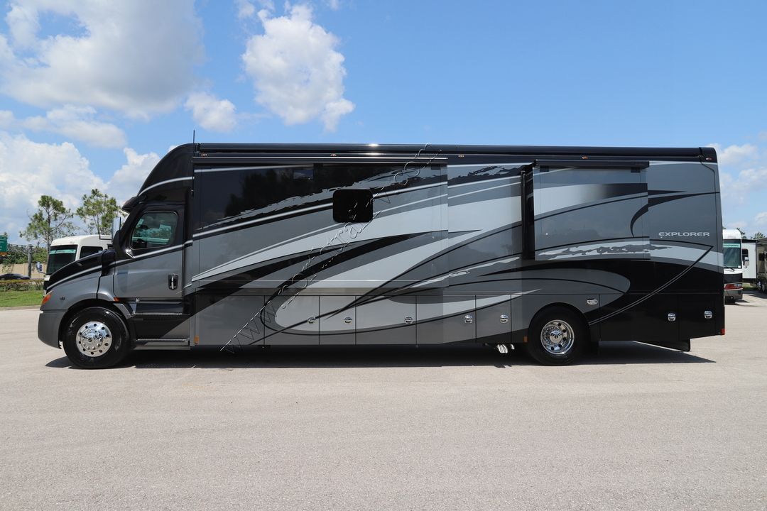 2024 Renegade Rv Explorer 40ERB 15498