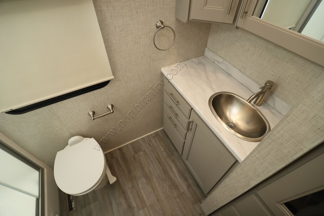 2022 Thor Inception 38MX 15170-1