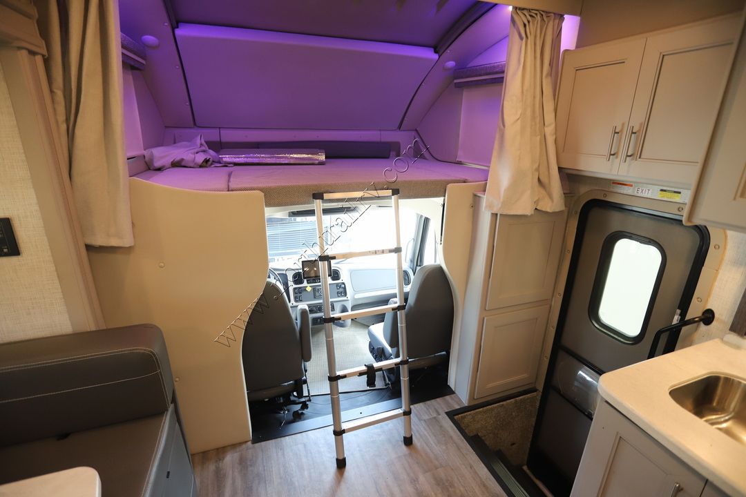 2022 Thor Inception 38MX 15170-1