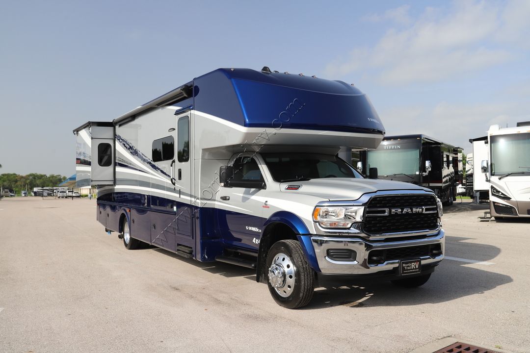 Dynamax Motorhomes For Sale | North Trail RV Center