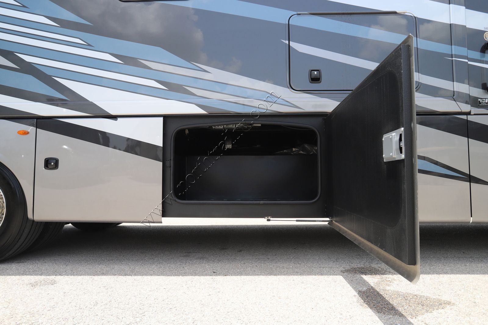 Thor Motor Coaches For Sale | North Trail RV Center