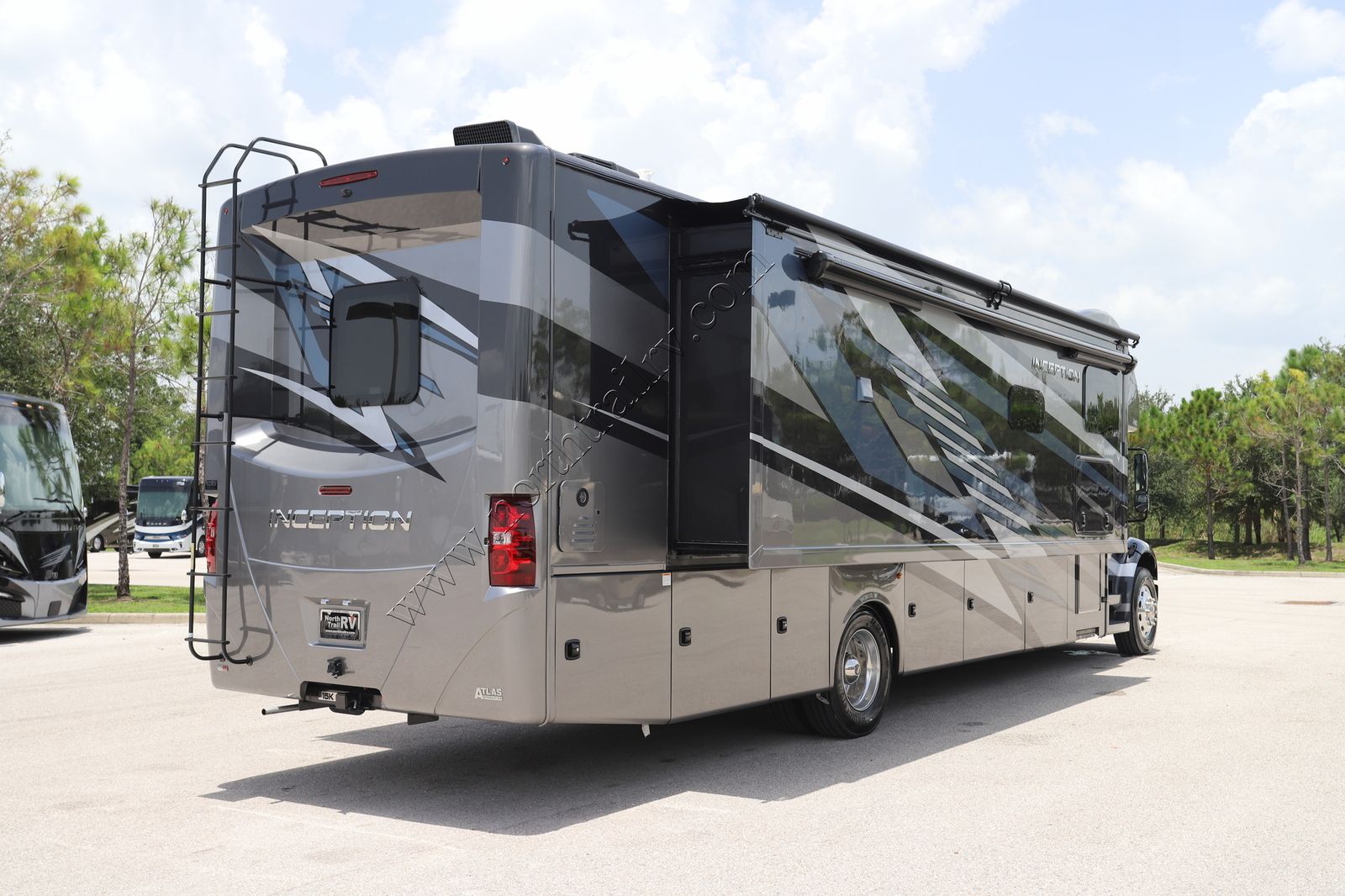 Thor Motor Coaches For Sale | North Trail RV Center