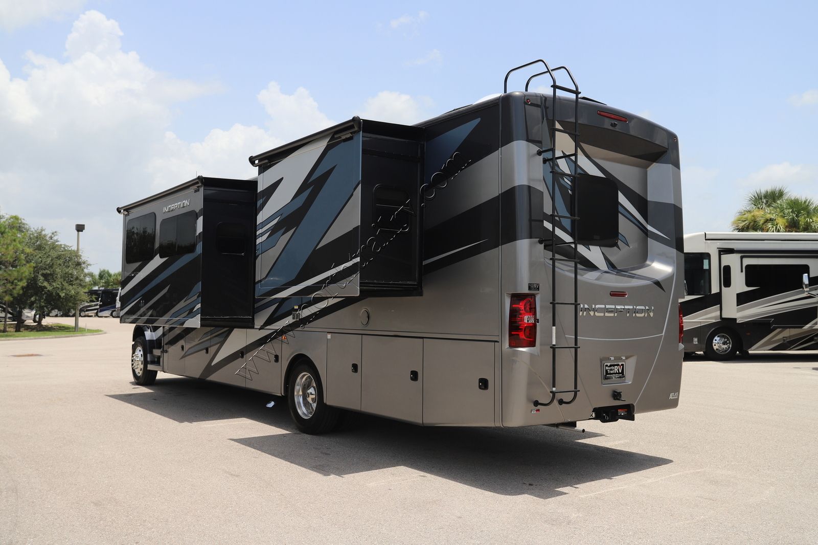 Thor Motor Coaches For Sale | North Trail RV Center
