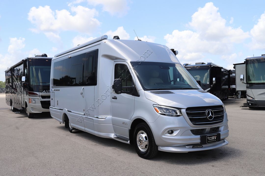 2023 Airstream Atlas Tommy Bahama 15642