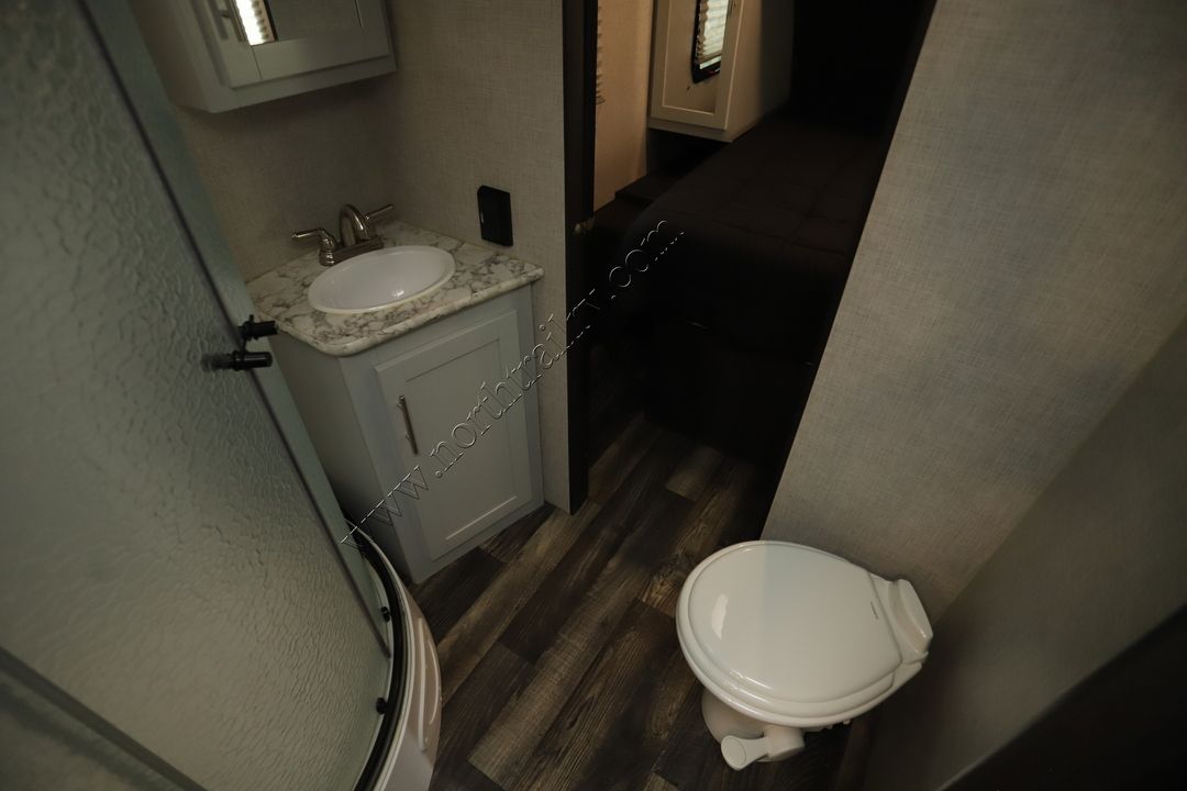 2019 Keystone Bullet Premier 24RK 14726-2