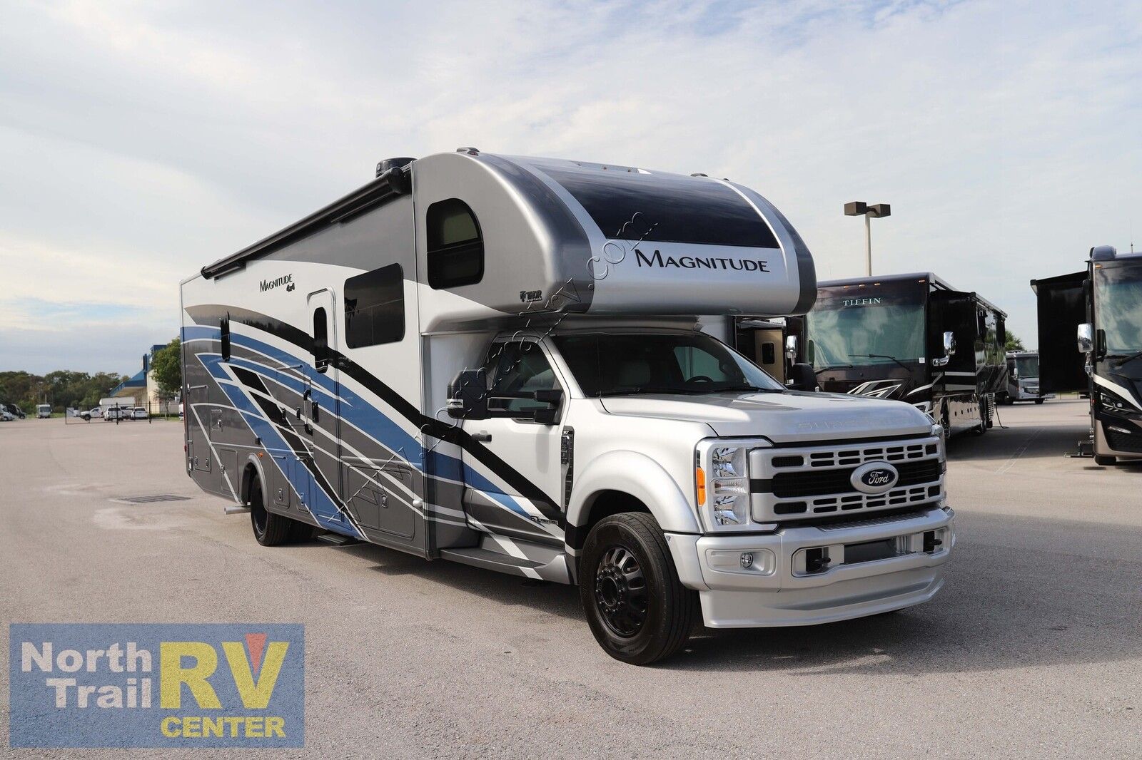 Thor Motor Coaches For Sale | North Trail RV Center