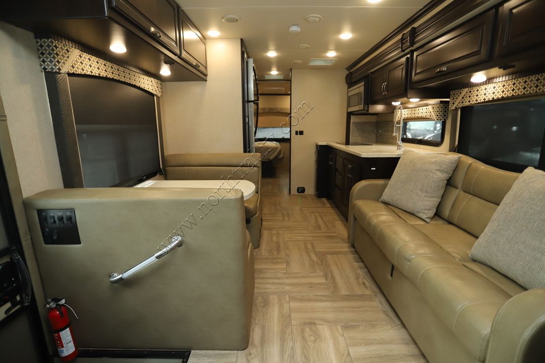 2018 Dynamax Dx3 35DS 15523-2