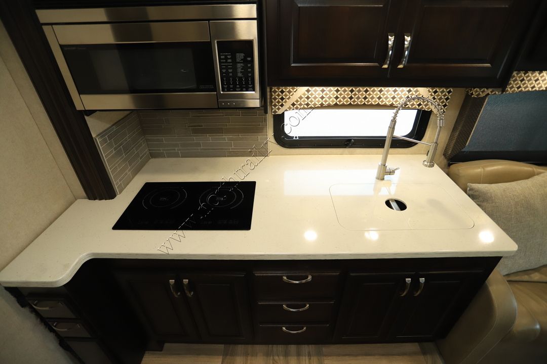 2018 Dynamax Dx3 35DS 15523-2