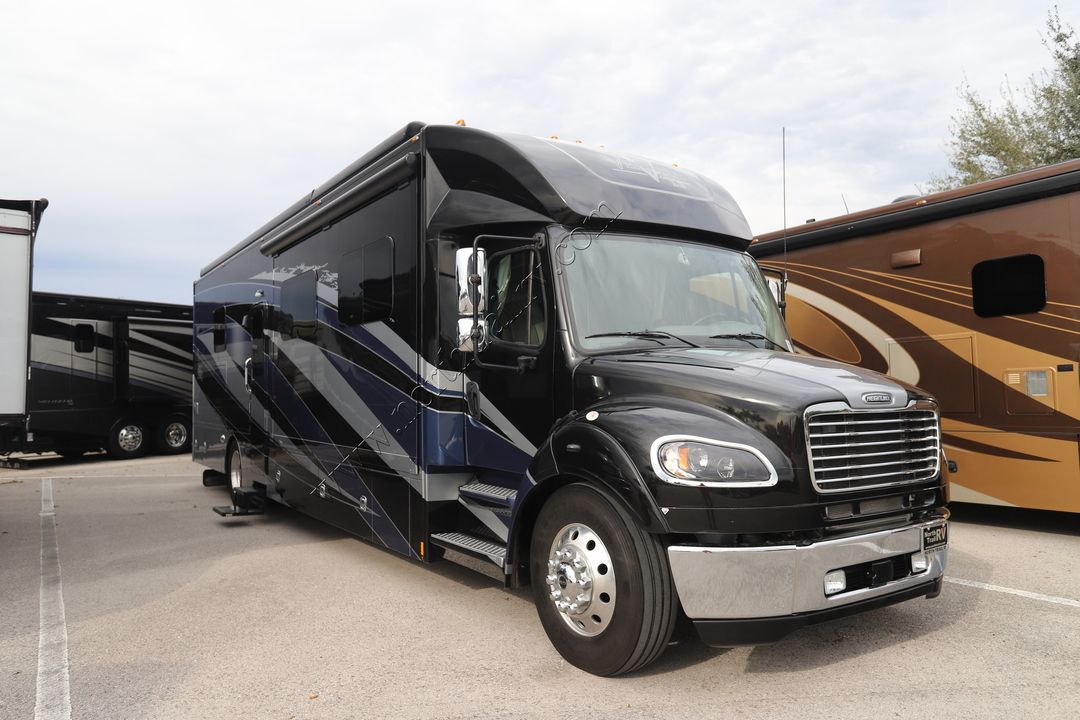 2021 Renegade Rv Verona Le 40LRB 15559-1