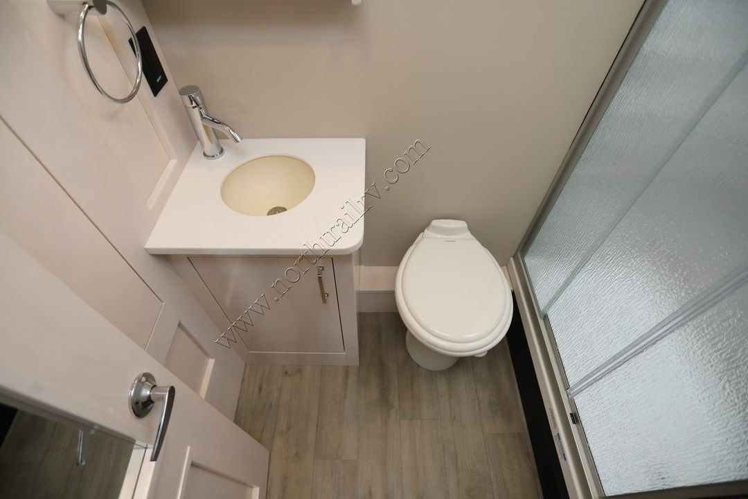 2023 Renegade Rv Vienna 25VRML 15828-1