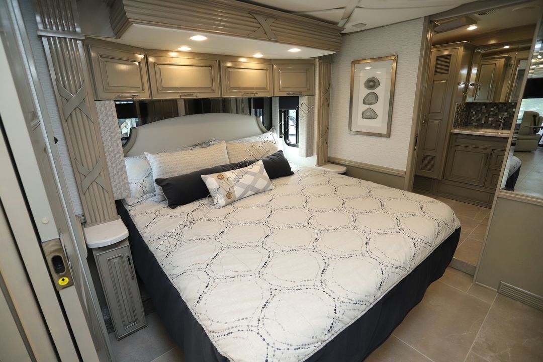 2024 Newmar Mountain Aire 4118 15694