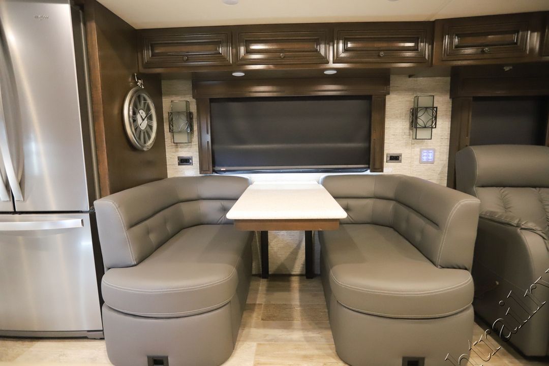 2019 Newmar Dutch Star 4362 19073