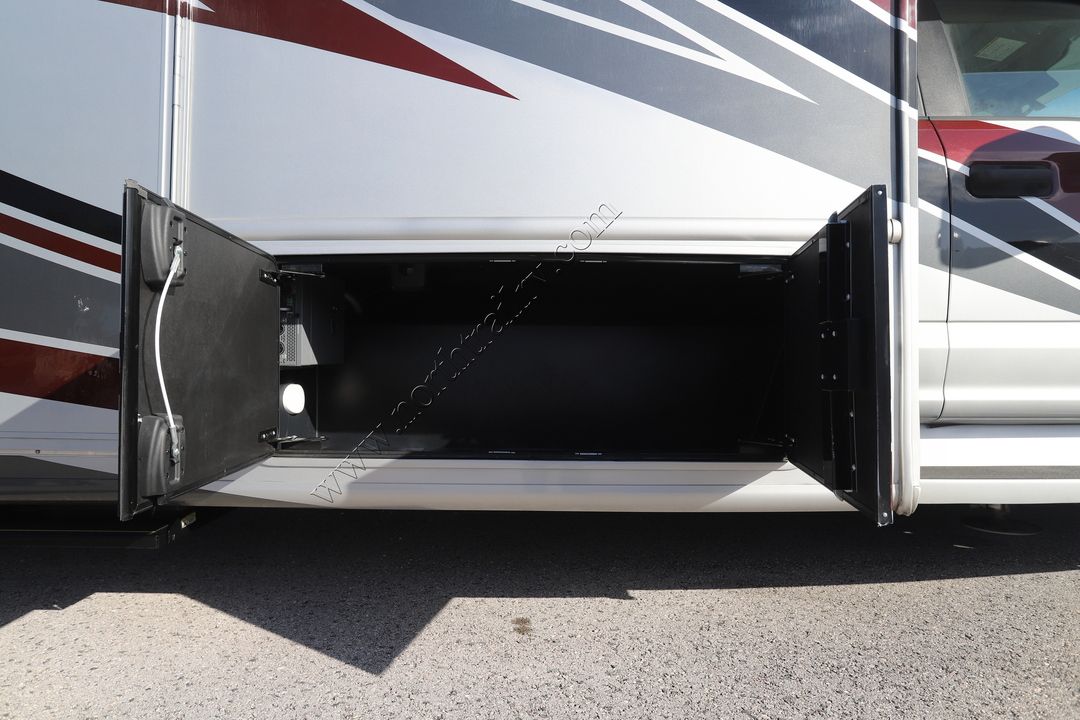 2022 Thor Omni XG32 14938-1