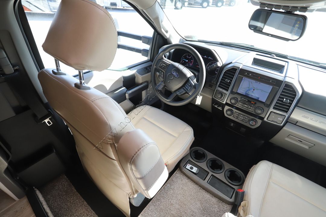 2022 Thor Omni XG32 14938-1