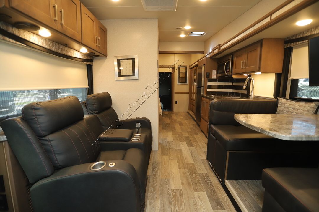 2023 Thor Outlaw 38MB 15573-3A