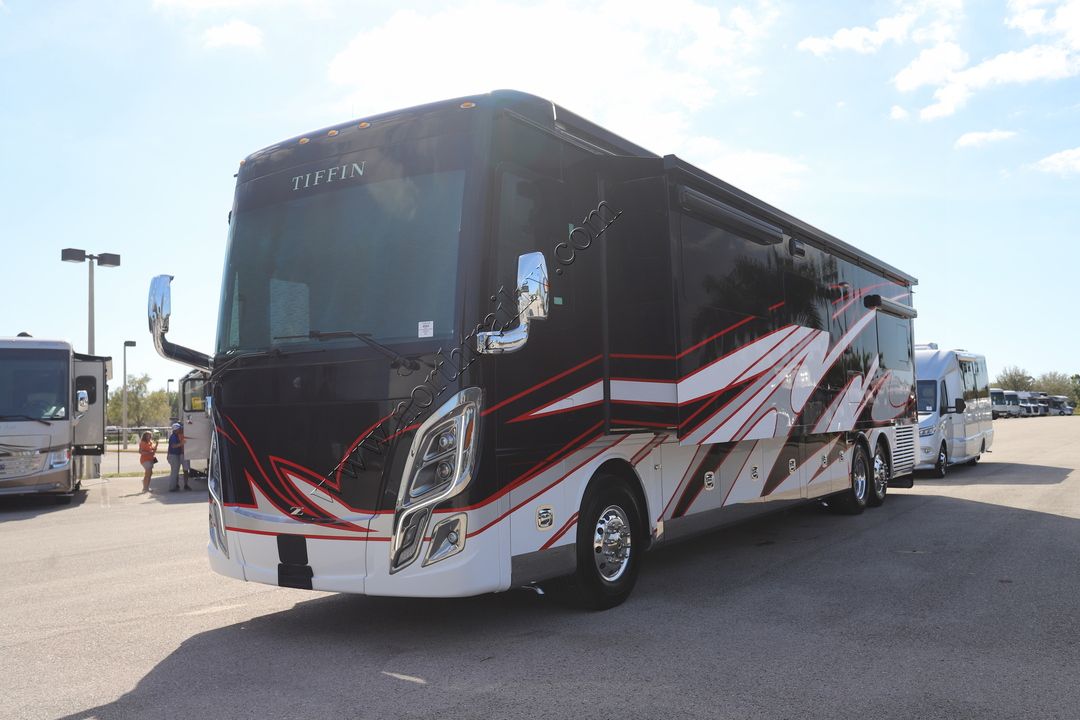 2024 Tiffin Motor Homes Zephyr 45FZ 15914