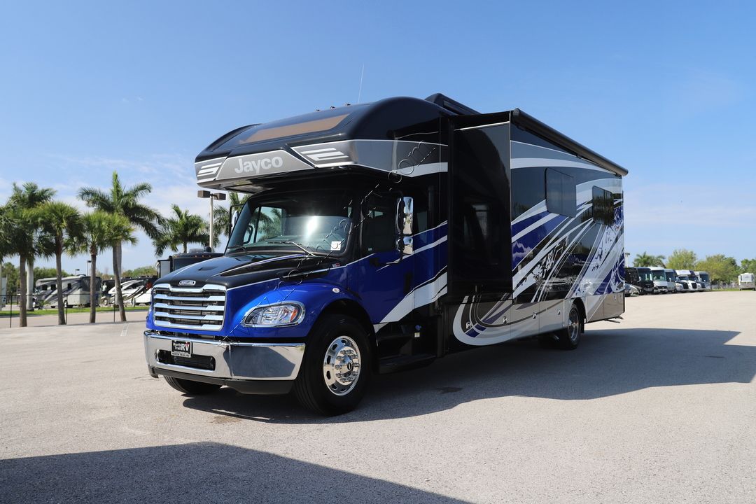 2024 Jayco Seneca Prestige 37K 15918